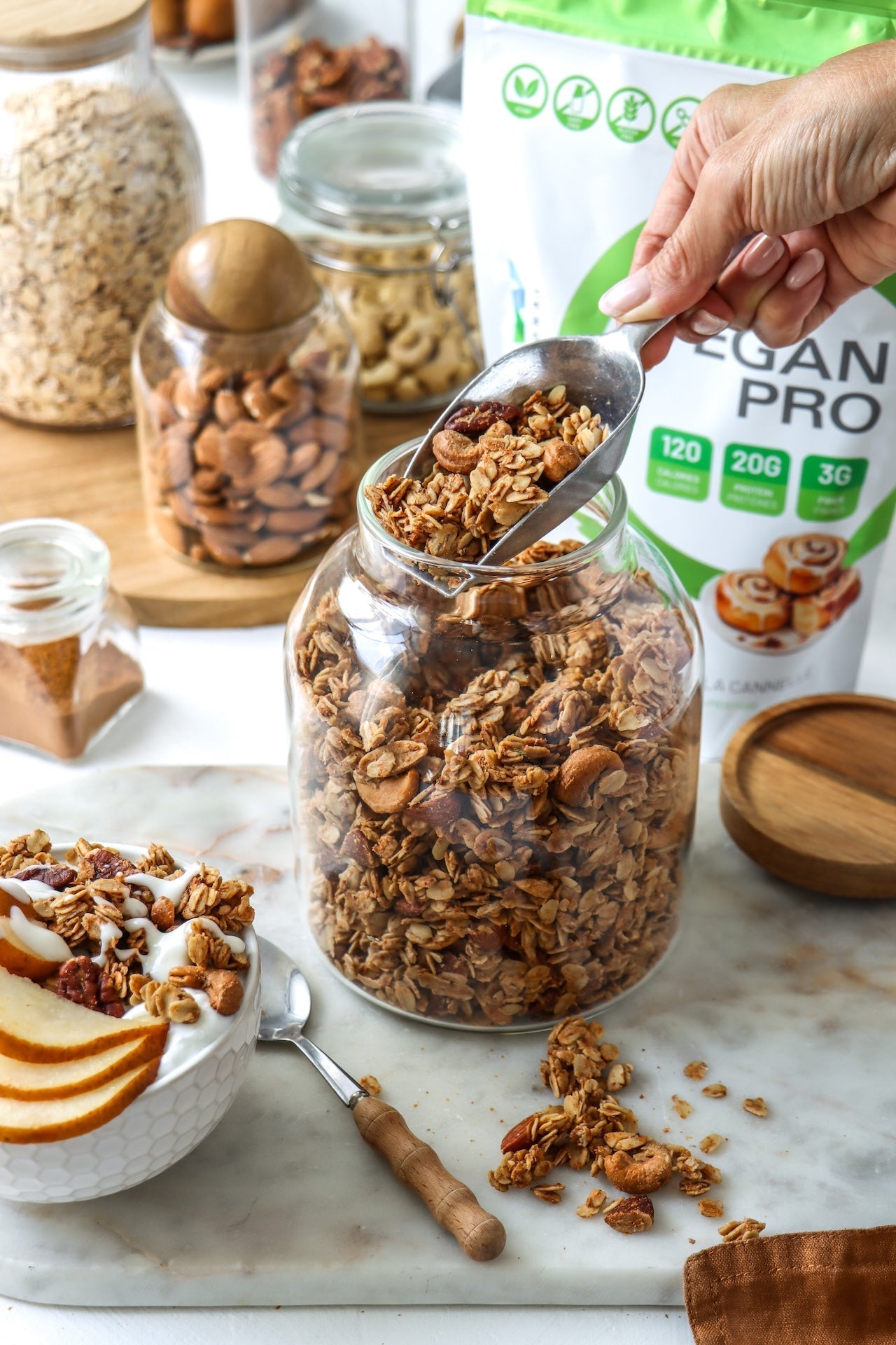 Cinnamon Roll Nut Granola – RAW Nutritional